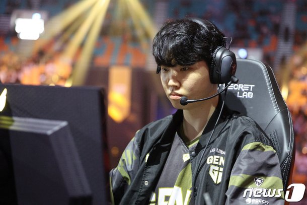 [뉴스1 PICK]'LCK 최초 4연속 우승', 젠지 'e스포츠 새로운 역사 작성' : 네이트 스포츠