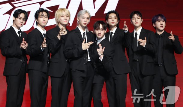 NH證 "JYP, 목표가 5%↑…스트레이키즈 활동에 수익성↑" : 네이트 뉴스