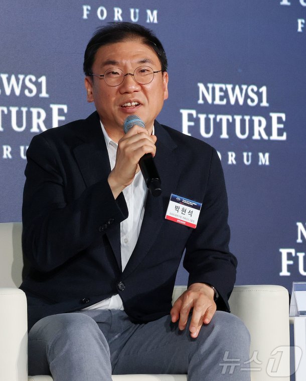 [NFF2025]토론 발언하는 박현석 거버넌스그룹장 : 네이트 뉴스