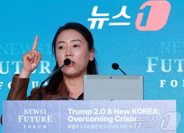 [NFF2025] 'K-휴머노이드 산업의 도전' 주제 발표하는 엄윤설 대표 : 네이트 뉴스