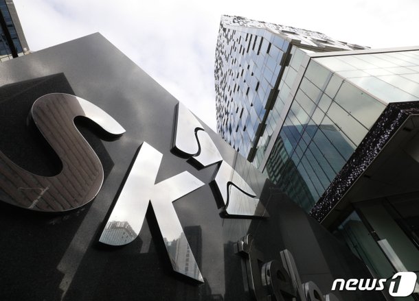 SKT, 25일 기준 누적 428만명 유심 교체 완료 : 네이트 뉴스