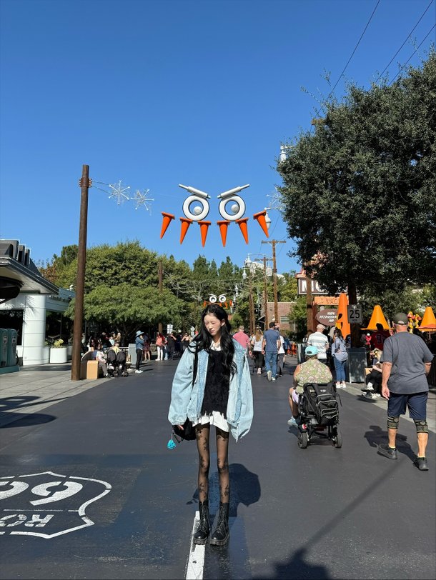 '41kg' 최준희, 인형 같은 미모에 스키니 몸매 "왼쪽 얼굴 사수" : 네이트 연예