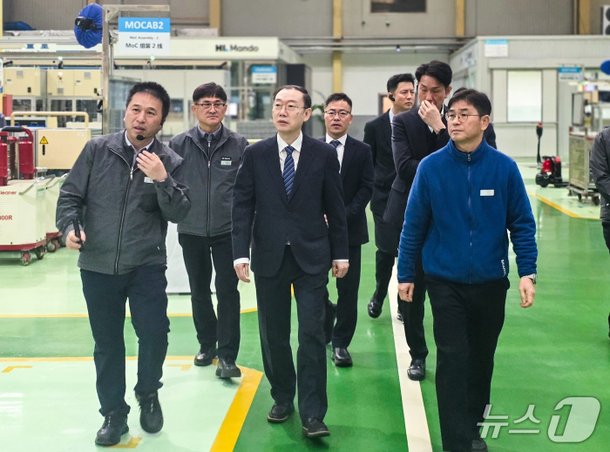 [동정] 관세청장, 중국 북경에서 현지 진출 기업 공장 방문 : 네이트 뉴스