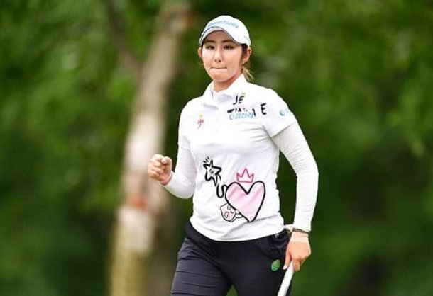 배선우, JLPGA 최종전 2R 2위…이보미 3위·신지애는 17위 : 네이트 스포츠