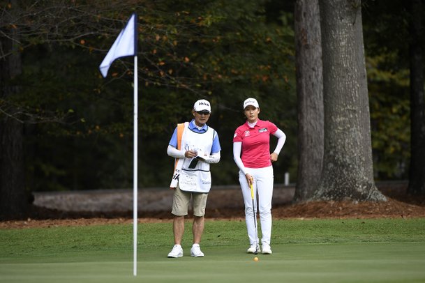 'LPGA 1R 공동9위' 최운정 "골프백 멘 아빠와 함께해 쉽게 플레이" : 네이트 스포츠