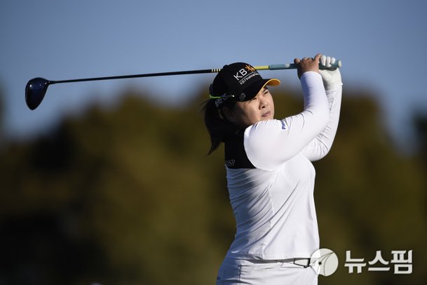 [LPGA] 박인비·박희영, HSBC 2R 선두…김효주 2타차 공동3위 : 네이트 스포츠