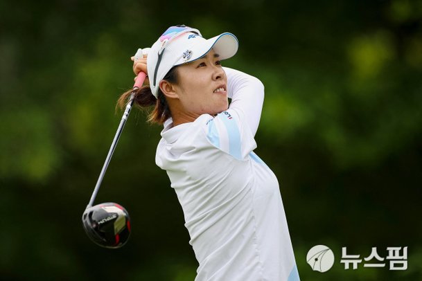[LPGA] 강혜지 조 2R 공동3위 '생애 첫승 찬스'…김아림 조, 공동8위 : 네이트 스포츠