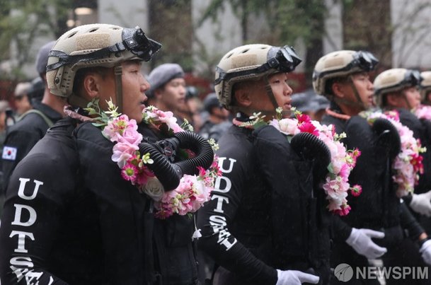 UDT/SEAL, 잠수복 입고 행진 : 네이트 뉴스
