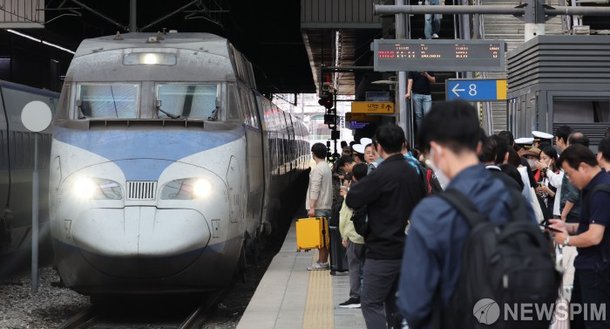 토스·신한플레이·KB스타뱅킹에서도 KTX 승차권 구입 가능 : 네이트 뉴스