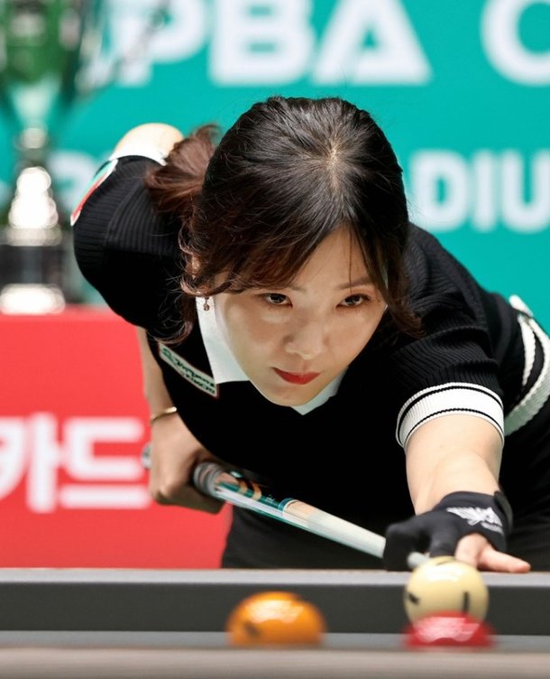 [LPBA] '엄마 선수' 김상아, 1860일 도전끝 첫 투어 우승 : 네이트 스포츠