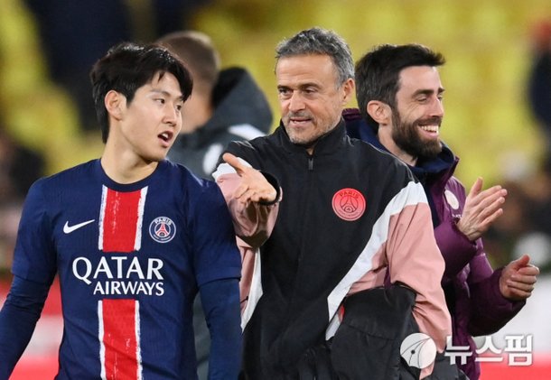 '우승 DNA' 소유 이강인, PSG에서만 4번째 우승컵 수집 : 네이트 스포츠