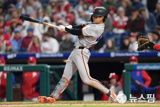 [MLB] 이정후, 좌완 161km 공 때려 적시타…멀티히트에 보살까지 : 네이트 스포츠