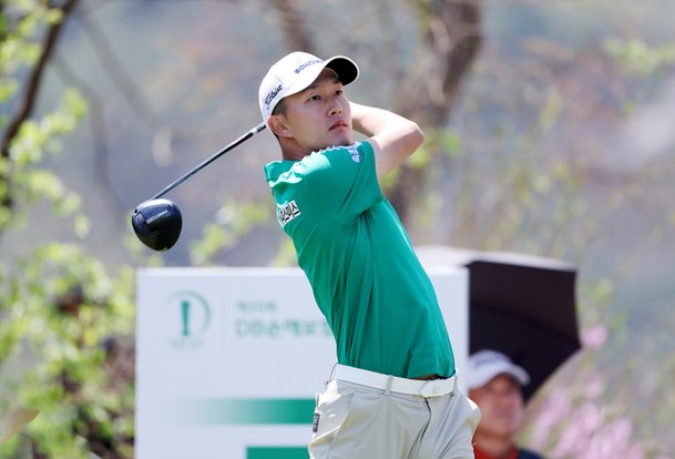 김백준, KPGA 개막전 우승…"목표는 시즌3승" : 네이트 스포츠