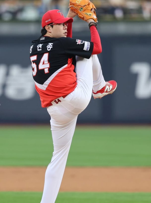 [프로야구] '광현종' 10번째 맞대결…KIA·SSG 연장 11회 무승부 : 네이트 스포츠