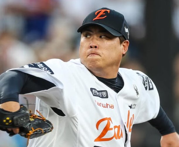 [프로야구] '38세' 류현진, KBO 역대 최소 경기·최고령 1500탈삼진 도전 : 네이트 스포츠