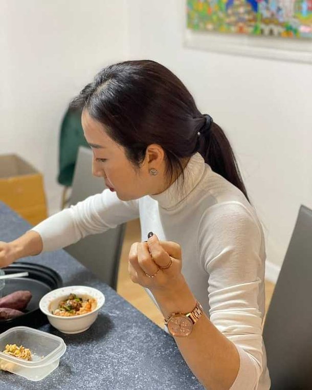 김경화, 몸무게 50.7kg 인증 "처음 보는 숫자…근육이 빠졌나?"[SNS★컷] : 네이트 연예