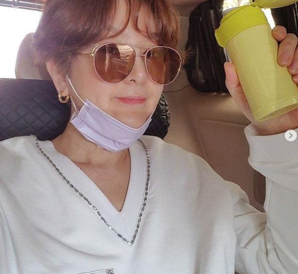 이승연, 9kg 감량하고 미스코리아 미모 컴백 [SNS★컷] : 네이트 연예