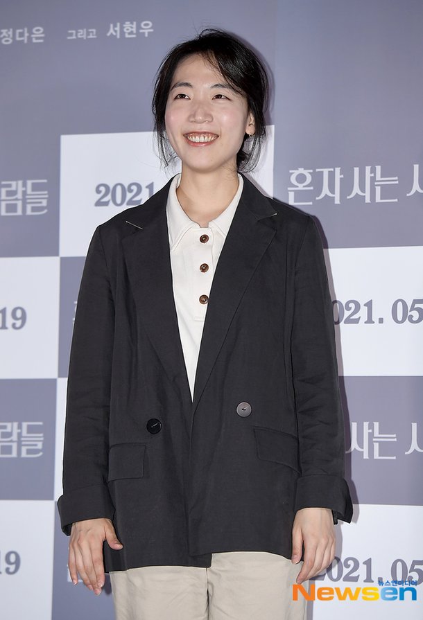 홍성은 감독 '혼자 사는 사람들'로 JIFF CGV아트하우스 배급지원상 수상[포토엔HD] : 네이트 연예