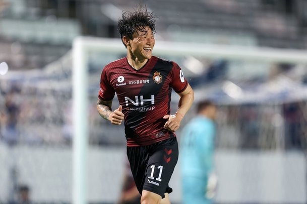 '멀티골' 경남 황일수, K리그2 23R MVP : 네이트 스포츠