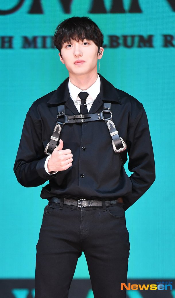 SF9 찬희, 자신감 넘치는 엄지[포토엔HD] : 네이트 연예