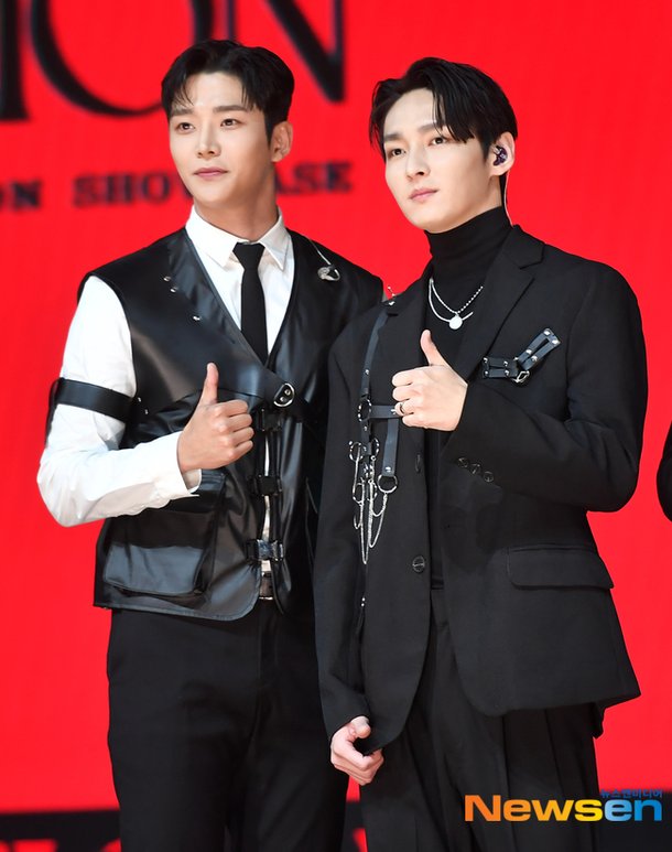 SF9 로운-주호, 10번째 미니앨범 자신있어요[포토엔HD] : 네이트 연예