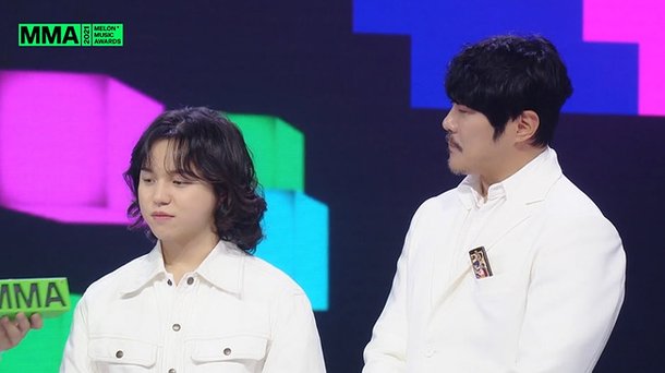 MSG워너비(M.O.M) 프로젝트 뮤직상 "유재석 고마워, 신곡 내고 파"[MMA2021] : 네이트 연예