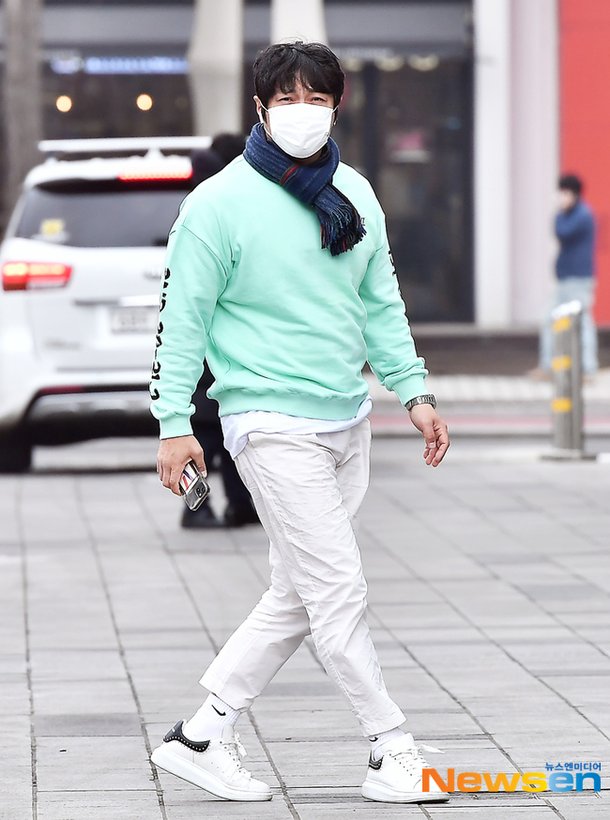 M.O.M KCM, 자꾸만 보게 되는 찐 매력 [포토엔HD] : 네이트 연예