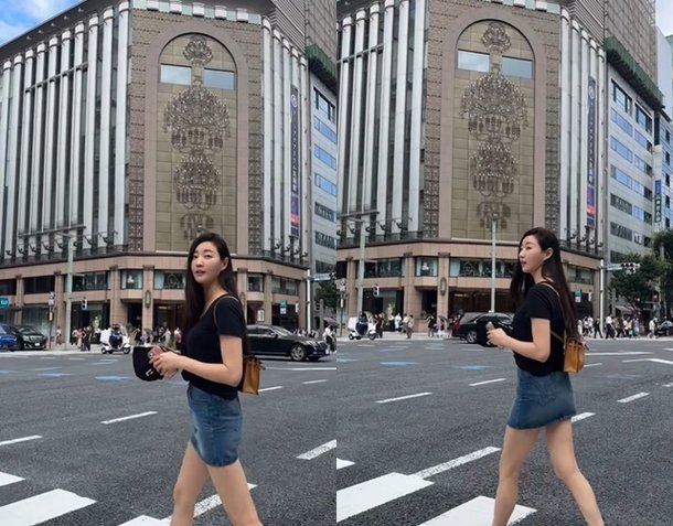 45세 김사랑 초미니스커트 입고 日 활보하니 대학생 같아 네이트 연예
