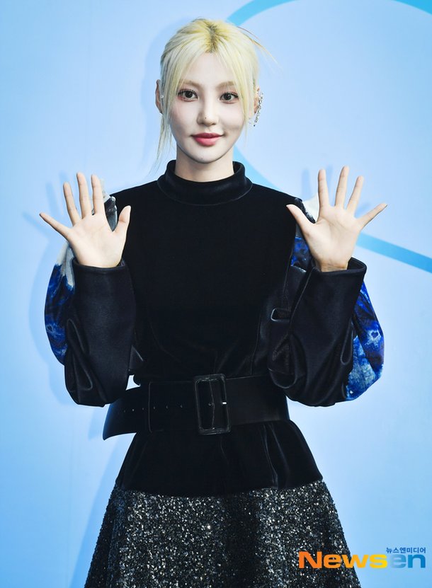 가수 히오 HEEO, 패션의 정석을 보여주마 [포토엔HD] : 네이트 연예