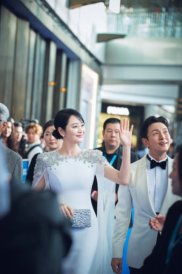 미녀 스타들 드레스 자태 포토슬라이드 네이트 연예