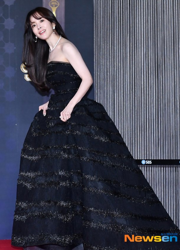 한지민, 2025 SBS 연기대상 주인공? [포토엔HD] : 네이트 연예