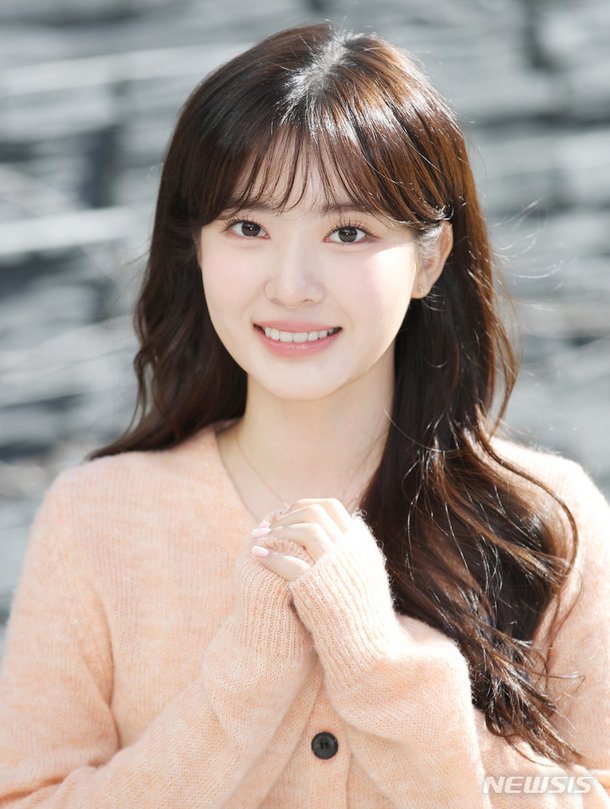 뉴시스와 인터뷰하는 조수민 : 네이트 뉴스