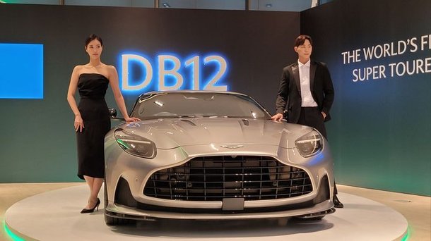 007 스포츠카, 애스턴마틴 'DB12' 판매가가 무려…[현장] : 네이트 뉴스