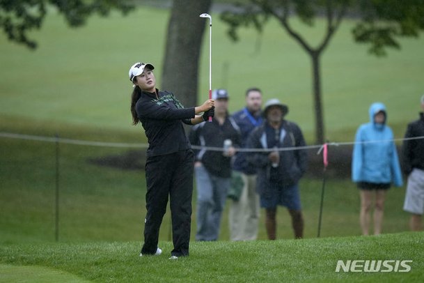 지나김, 위민스 PGA 챔피언십 2R 공동 8위 : 네이트 뉴스