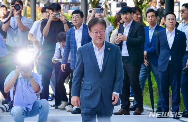 쌍방울 그룹 대북 송금 의혹 관련 검찰 재출석하는 이재명 대표 네이트 뉴스