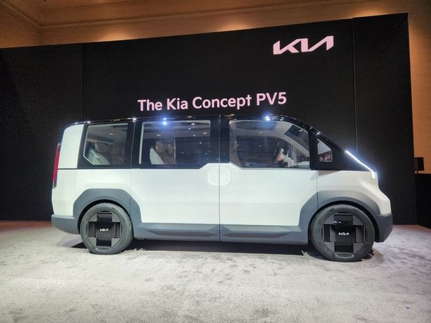 운전대가 책상 램프로 변신…기아 첫 PBV 'PV5' 보니[CES 2024] : 네이트 뉴스
