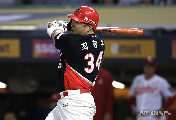 최형우, KBO 통산 최다 루타 신기록 4078루타 달성 : 네이트 스포츠