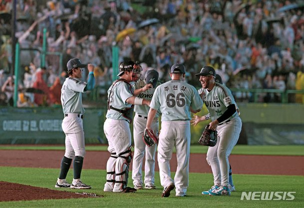 2024 KBO 올스타전 승리한 나눔 올스타 : 네이트 스포츠