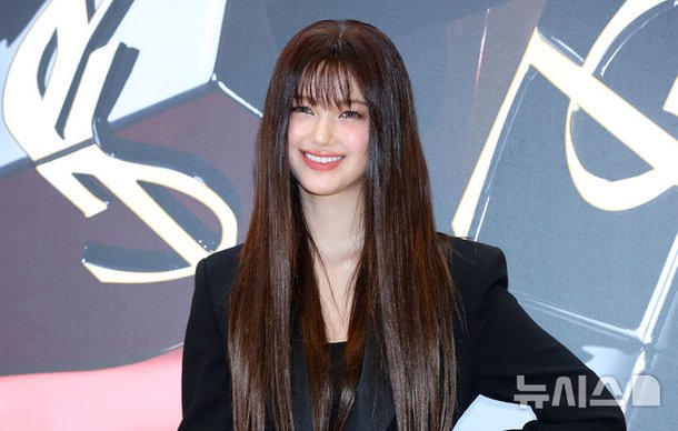 올리비아 마쉬 16일 데뷔…뉴진스 다니엘 언니 : 네이트 연예