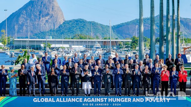 '2달후 퇴임' 바이든 빼고 단체사진 찍은 G20 정상들…"지각 안 기다려줘" : 네이트 뉴스