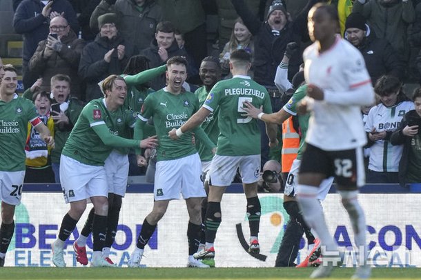 'EPL 1위' 리버풀, FA컵 32강 조기 탈락…'2부 꼴찌' 플리머스에 덜미 : 네이트 스포츠