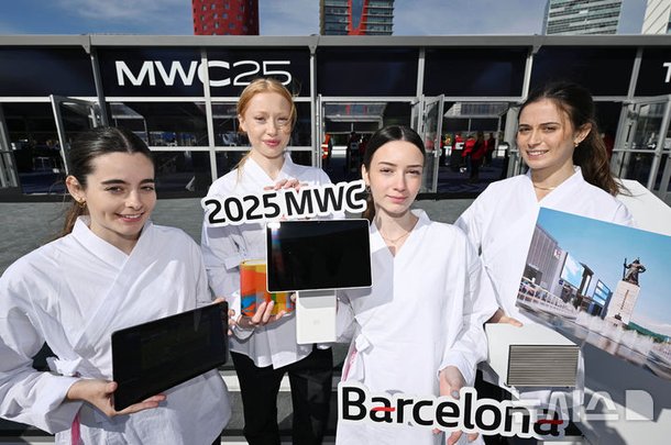 MWC25에서 AI 혁신 기술 선보이는 KT : 네이트 뉴스