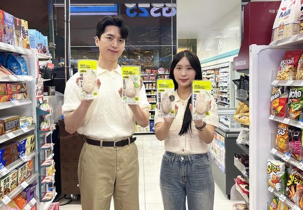 GS25 '리얼프라이스 닭가슴살', 가격 20% 내리자 매출 370%↑ : 네이트 뉴스