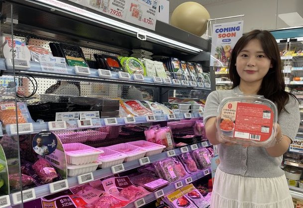 SNS 달군 '연어깍두기' 뭐길래…편의점 GS25서 인기 몰이 : 네이트 뉴스