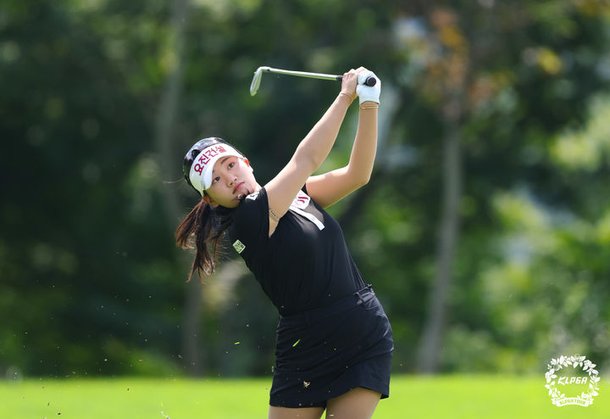 '2연패 조준' 노승희·'2연속 우승 도전' 유현조…KLPGA OK저축 오픈 격돌 : 네이트 스포츠