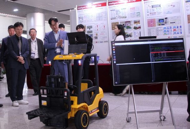 LG "6G·AI·우주 기술 선점하겠다"…산학연 퓨처 서밋 : 네이트 뉴스