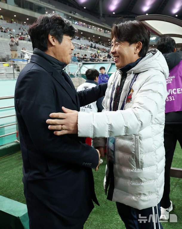 ACLE에서 만난 김기동-서정원 감독 : 네이트 스포츠