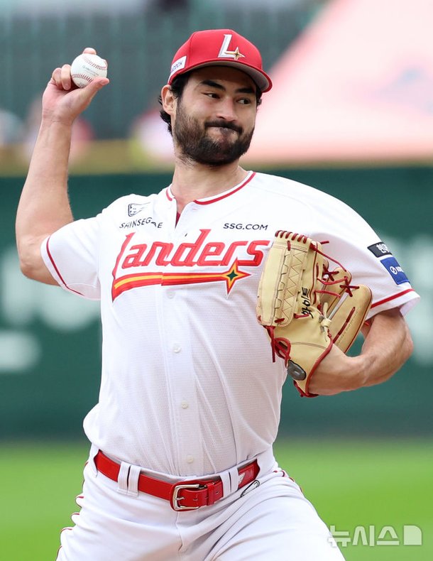 SSG와 동행 이어가는 '한국계' 화이트…WBC서 태극마크 달까 : 네이트 스포츠