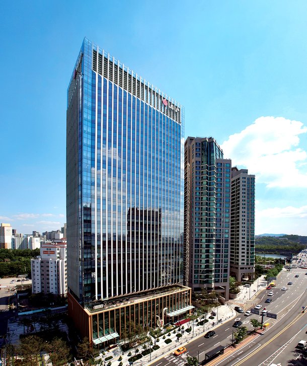 LG유플러스, CDP '탄소경영 아너스 클럽' 수상…통신업계 유일 : 네이트 뉴스