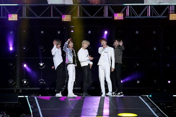 투모로우바이투게더, 美 유명 뮤직콘서트'2019왕고 탱고'출연 '글로벌 슈퍼루키' : 네이트 연예